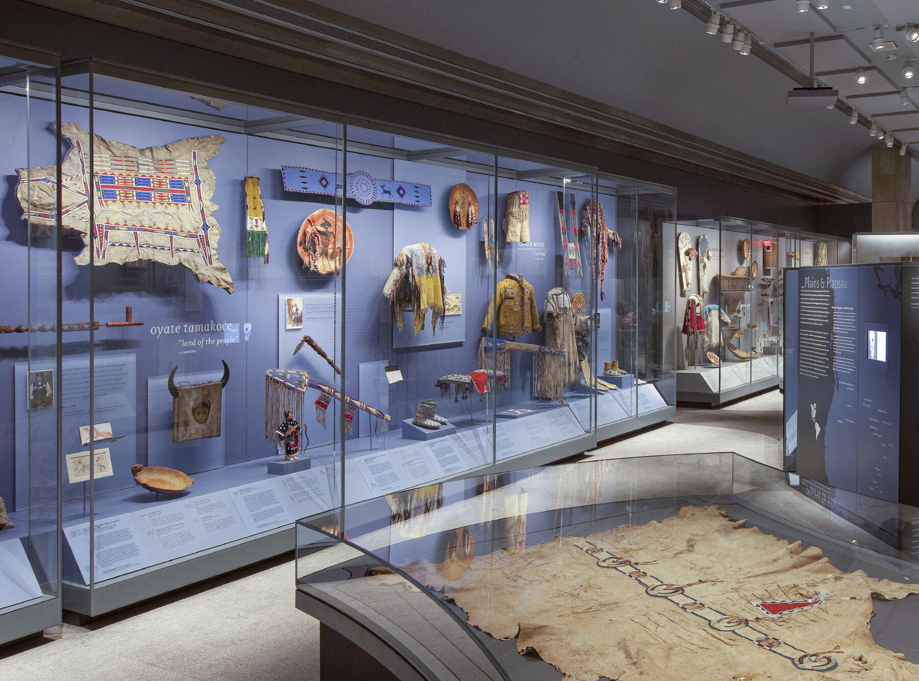 Goppion - Museums + Heritage